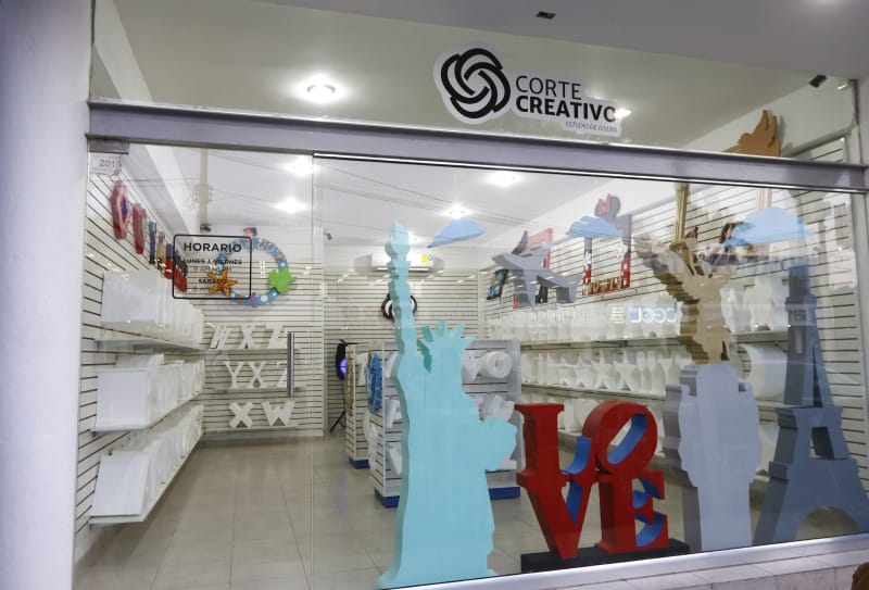 Corte Creativo abre sus puertas - Plan b