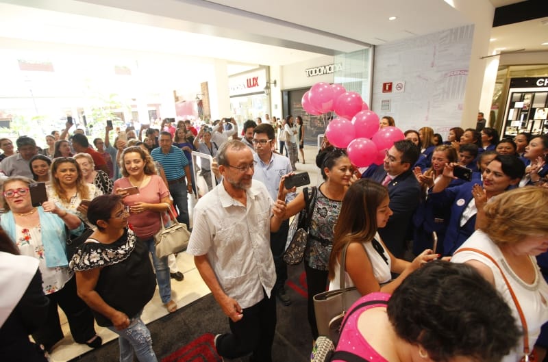 Inaugura de Liverpool en la Isla Mérida - Plan b