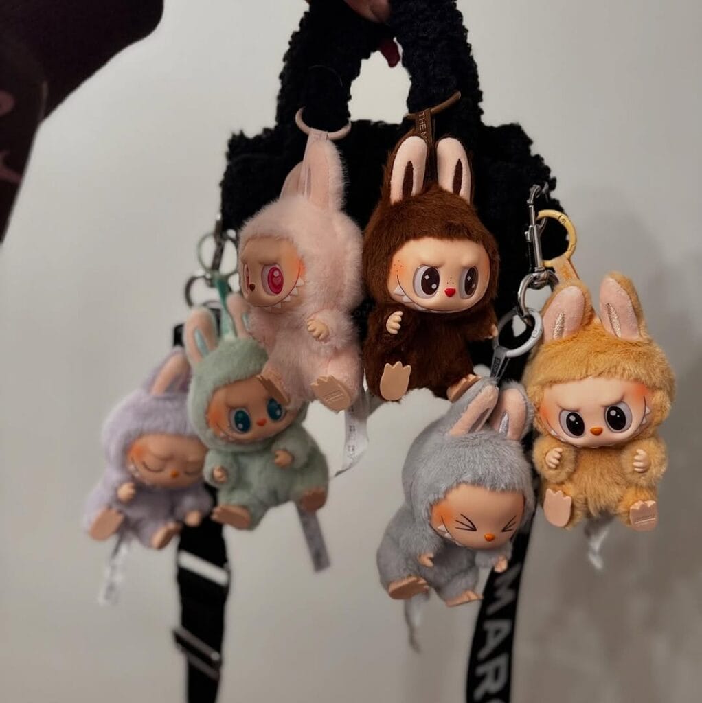 Labubus en tendencia 2025: descubre qué son, su precio y cómo ...